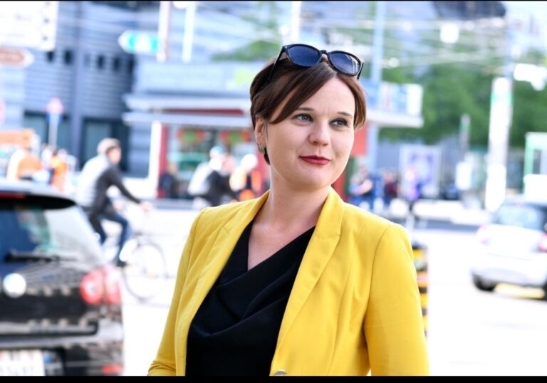 Über mich - Sarah Wyss